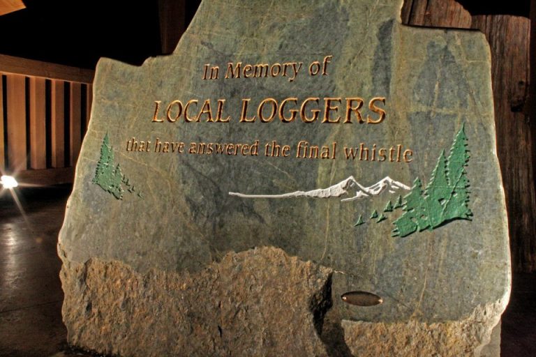 Logger’s Memorial – Deming Logging Show